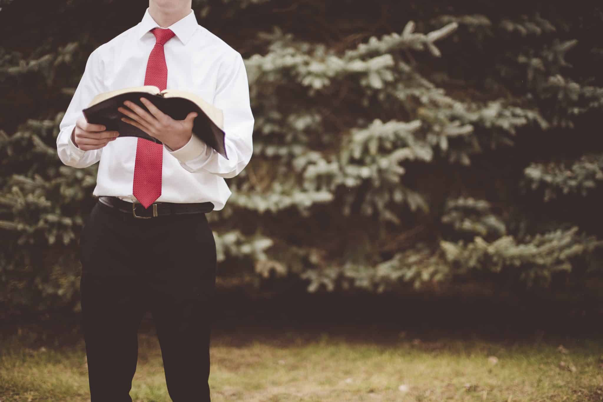 10 Effective Ideas For Pastor Appreciation Month to Honor Clergy ...