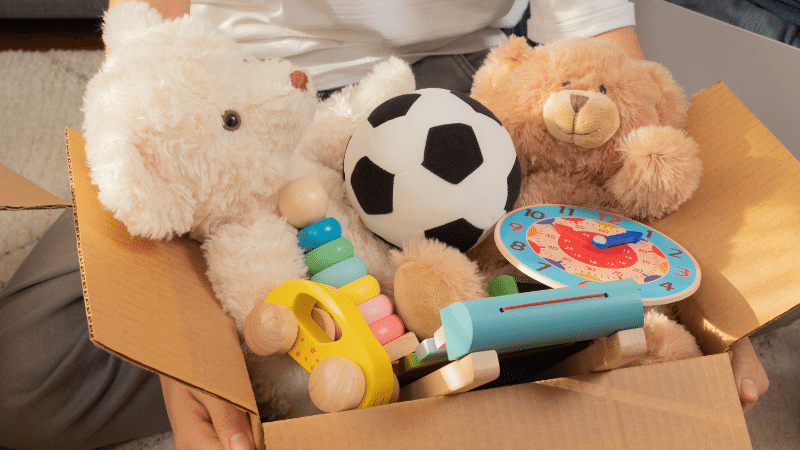 Christmas Gift Donations: What and Where to Donate